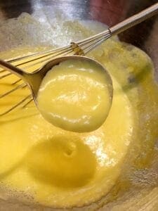 Quick and Easy No-Fail Hollandaise Sauce Recipe - Wholesome Farmhouse ...