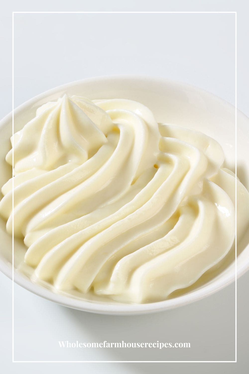 Easy Homemade Whipped Cream - Wholesome Farmhouse Recipes