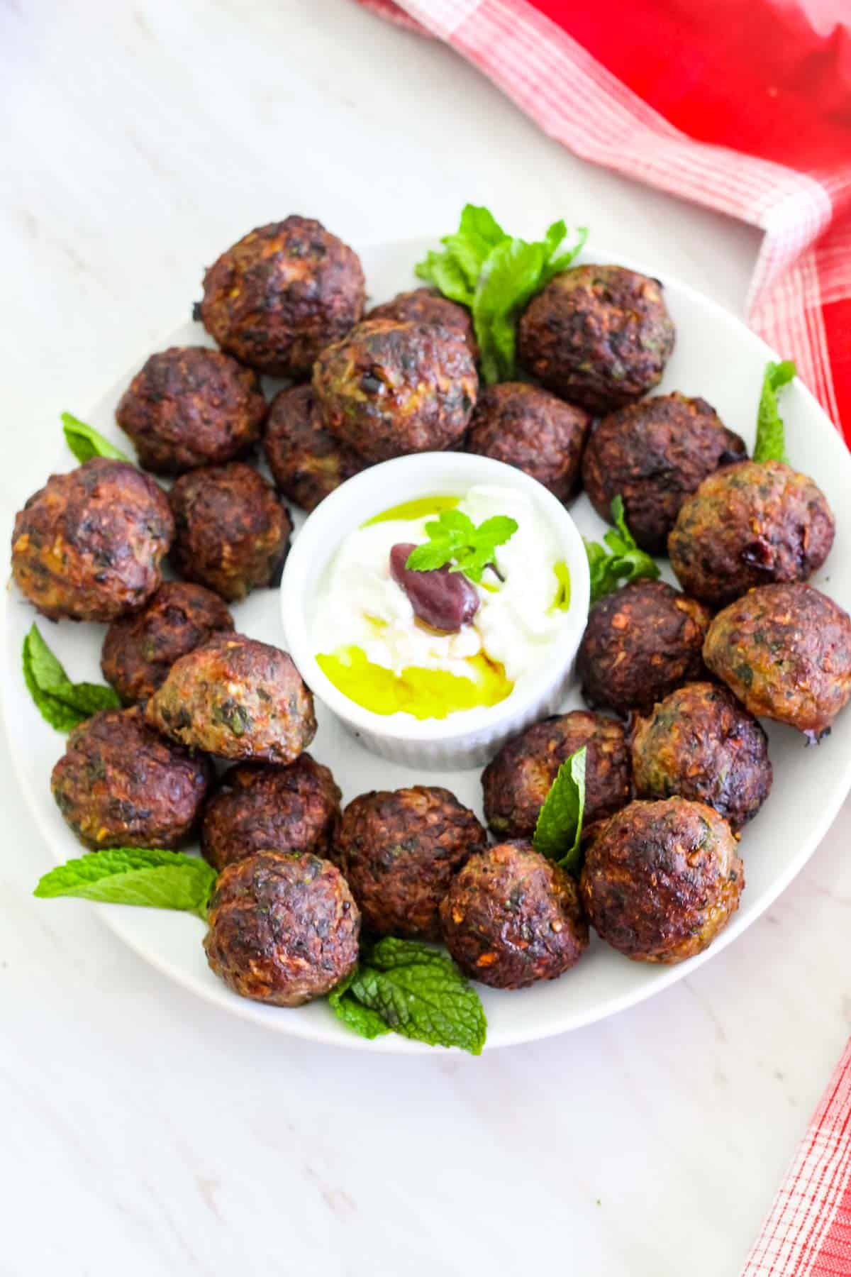 Ultimate Family-Friendly Meatball Dinner Recipes to Make - Wholesome ...